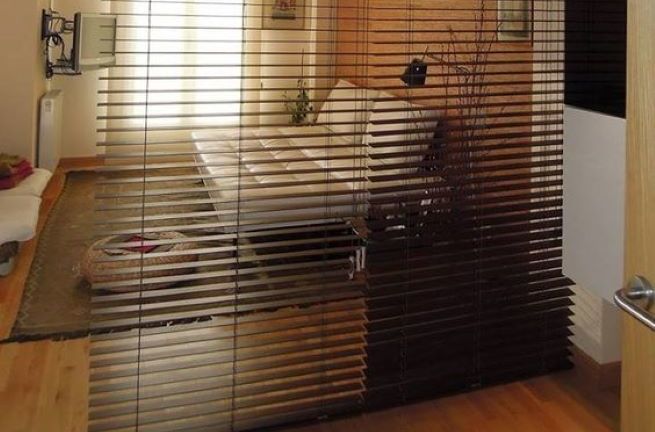 Créer / séparer une pièce grâce à des stores et des rideaux de séparation